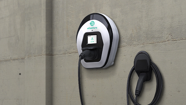 Rechargez votre Jeep 4xe hybride rechargeable avec Free2move | Jeep FR