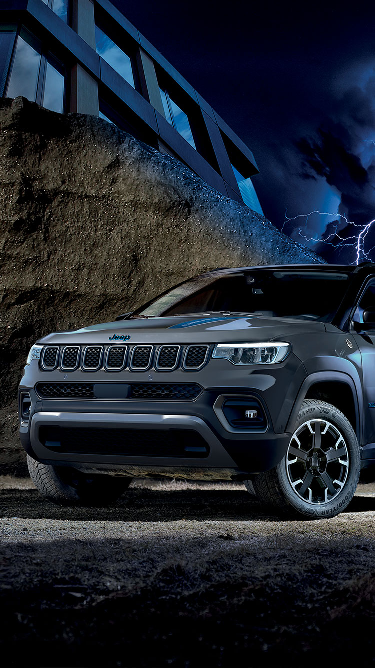 Nouvelle Jeep® Compass 4xe | SUV hybride rechargeable | Jeep® LU